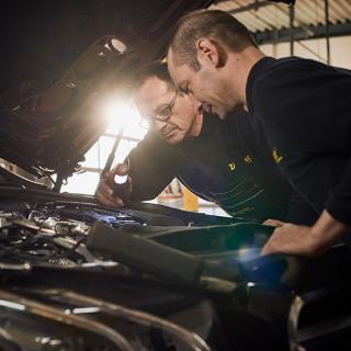 Autowerkstatt in der Nähe: 450 Vergölst Werkstätten